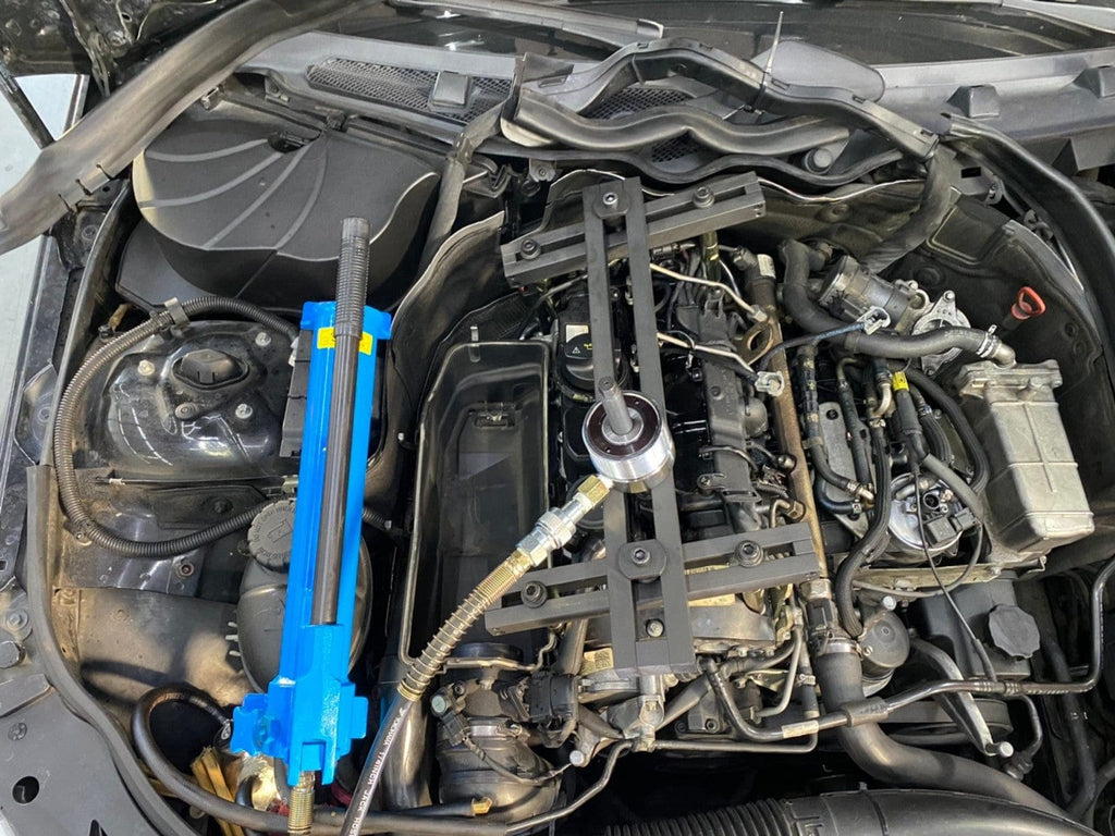 Universal Injector Removal Tool Kit with Hydraulic Cylinder